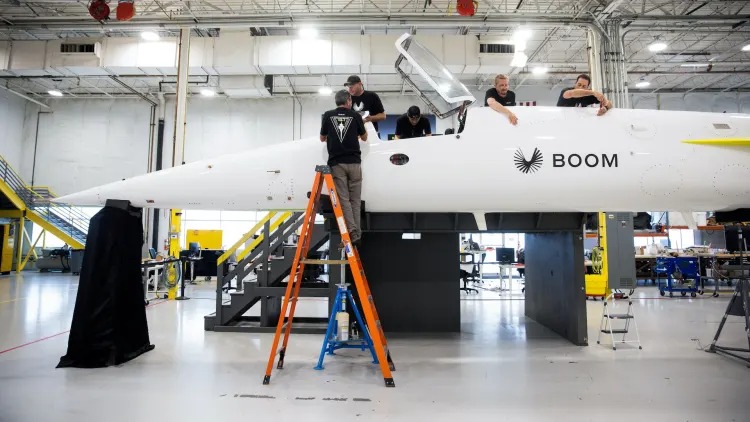Boom Supersonic’s XB-1 breaks the sound barrier—the first private ...